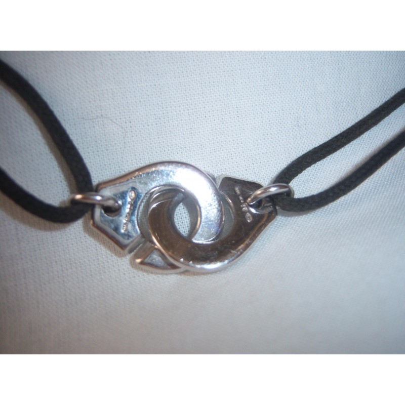 collier_menottes_r20_Dinh_Van